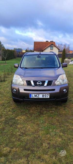 Brown Nissan X-Trail 2008 in Vilnius, with an engine capacity of 2.00 L and mileage of 315 thousand km for 2999 €, photo 3 on AUTOMOTO.COM.LV