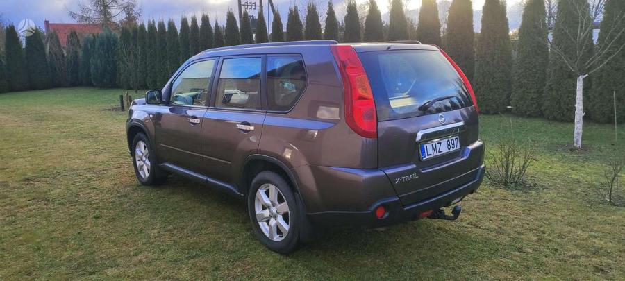 Brown Nissan X-Trail 2008 in Vilnius, with an engine capacity of 2.00 L and mileage of 315 thousand km for 2999 €, photo 5 on AUTOMOTO.COM.LV