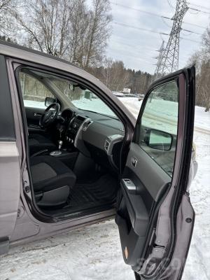 Brown Nissan X-Trail 2008 in Riga, with an engine capacity of 2.00 L and mileage of 233 thousand km for 4500 €, photo 4 on AUTOMOTO.COM.LV