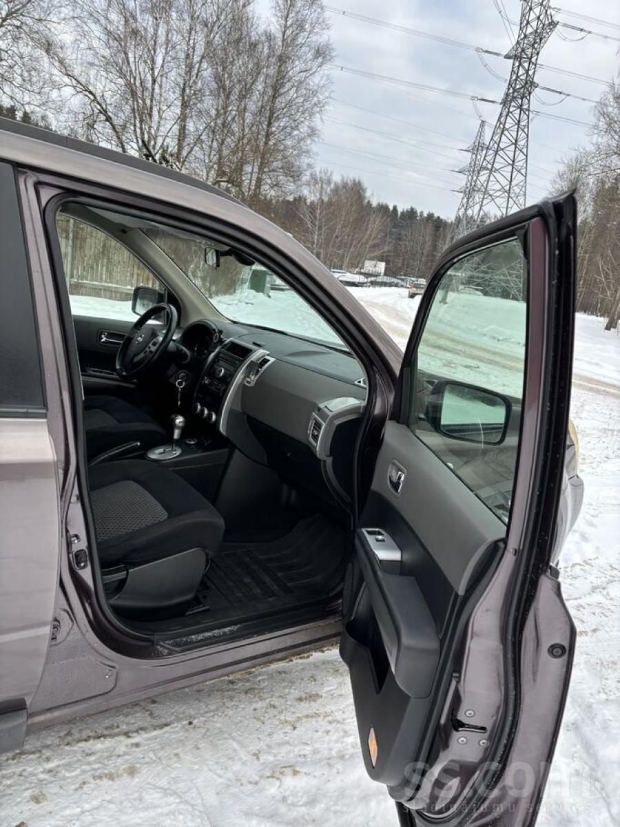 Brown Nissan X-Trail 2008 in Riga, with an engine capacity of 2.00 L and mileage of 233 thousand km for 4500 €, photo 4 on AUTOMOTO.COM.LV