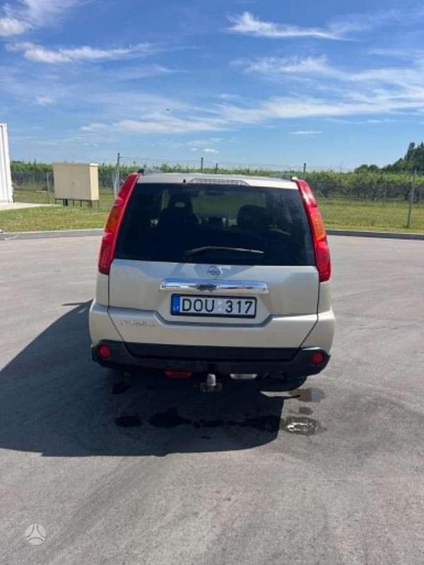 Brūns Nissan X-Trail 2008 Pasvalys, ar dzinēja tilpumu 2.49 L un nobraukumu 303 tūkst. km par 4700 €, foto 4 vietnē AUTOMOTO.COM.LV