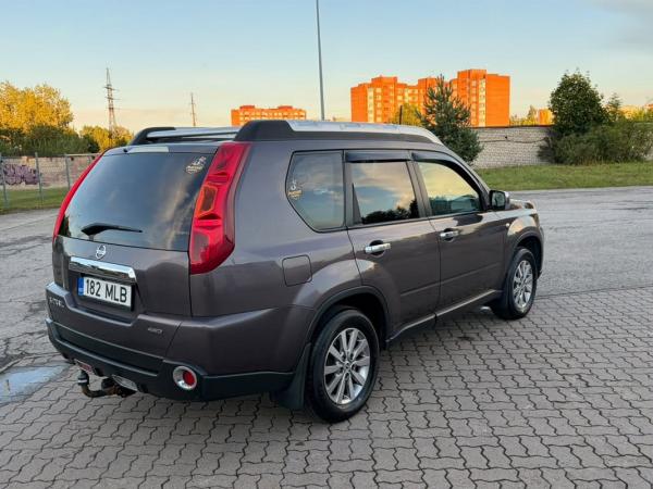Brūns Nissan X-Trail 2008 Narva, ar dzinēja tilpumu 2.00 L un nobraukumu 209 tūkst. km par 3990 €, foto 9 vietnē AUTOMOTO.COM.LV