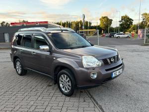 Brūns Nissan X-Trail 2008 Narva, ar dzinēja tilpumu 2.00 L un nobraukumu 209 tūkst. km par 3990 €, foto 12 vietnē AUTOMOTO.COM.LV