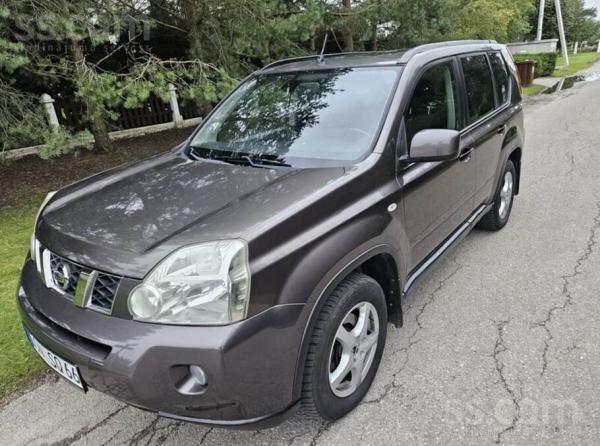 Brown Nissan X-Trail 2008 in Riga, with an engine capacity of 2.00 L and mileage of 188 thousand km for 5850 €, photo 5 on AUTOMOTO.COM.LV