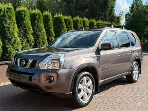 Brown Nissan X-Trail 2008 in Utena, with an engine capacity of 2.00 L and mileage of 349 thousand km for 4599 €, photo 3 on AUTOMOTO.COM.LV