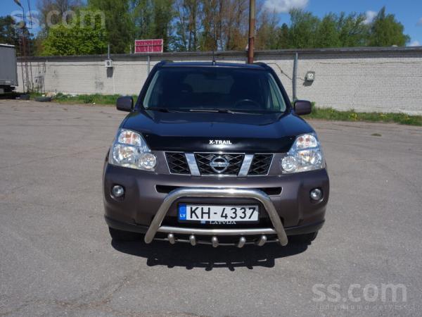 Brown Nissan X-Trail 2009 in Riga, with an engine capacity of 2.00 L and mileage of 333 thousand km for 3950 €, photo 3 on AUTOMOTO.COM.LV