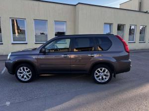 Brūns Nissan X-Trail 2010 Kauņa, ar dzinēja tilpumu 2.00 L un nobraukumu 321 tūkst. km par 2400 €, foto 5 vietnē AUTOMOTO.COM.LV
