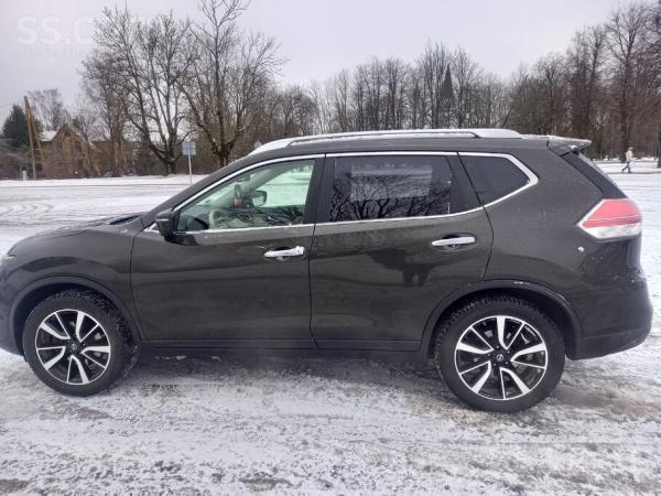 Brown Nissan X-Trail 2014 in Riga, with an engine capacity of 1.60 L and mileage of 223 thousand km for 8500 €, photo 1 on AUTOMOTO.COM.LV