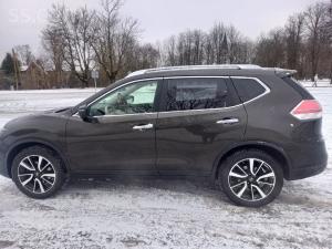 Brown Nissan X-Trail 2014 in Riga, with an engine capacity of 1.60 L and mileage of 223 thousand km for 8500 €, photo  on AUTOMOTO.COM.LV