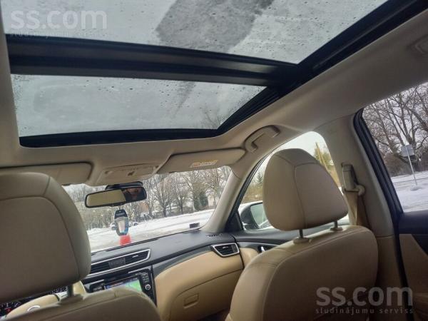 Brown Nissan X-Trail 2014 in Riga, with an engine capacity of 1.60 L and mileage of 223 thousand km for 8500 €, photo 9 on AUTOMOTO.COM.LV