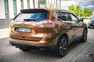 Brown Nissan X-Trail 2016 in Riga, with an engine capacity of 1.60 L and mileage of 102 thousand km for 8990 €, photo 5 on AUTOMOTO.COM.LV