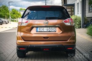 Brown Nissan X-Trail 2016 in Riga, with an engine capacity of 1.60 L and mileage of 102 thousand km for 8990 €, photo 6 on AUTOMOTO.COM.LV