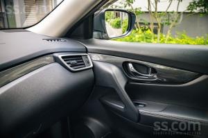 Brown Nissan X-Trail 2016 in Riga, with an engine capacity of 1.60 L and mileage of 102 thousand km for 8990 €, photo 18 on AUTOMOTO.COM.LV