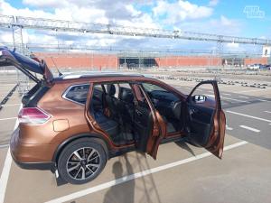 Brown Nissan X-Trail 2017 in Kaunas, with an engine capacity of 1.60 L and mileage of 135 thousand km for 13200 €, photo 6 on AUTOMOTO.COM.LV