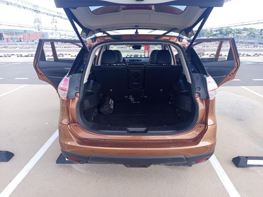 Brown Nissan X-Trail 2017 in Kaunas, with an engine capacity of 1.60 L and mileage of 135 thousand km for 13200 €, photo 8 on AUTOMOTO.COM.LV