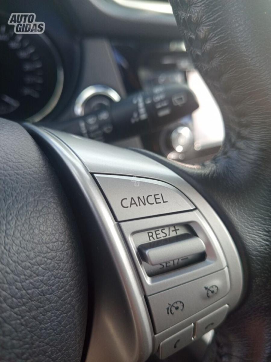 Brown Nissan X-Trail 2017 in Kaunas, with an engine capacity of 1.60 L and mileage of 135 thousand km for 13200 €, photo 19 on AUTOMOTO.COM.LV