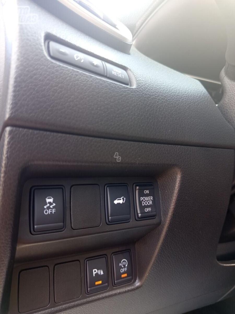 Brown Nissan X-Trail 2017 in Kaunas, with an engine capacity of 1.60 L and mileage of 135 thousand km for 13200 €, photo 20 on AUTOMOTO.COM.LV