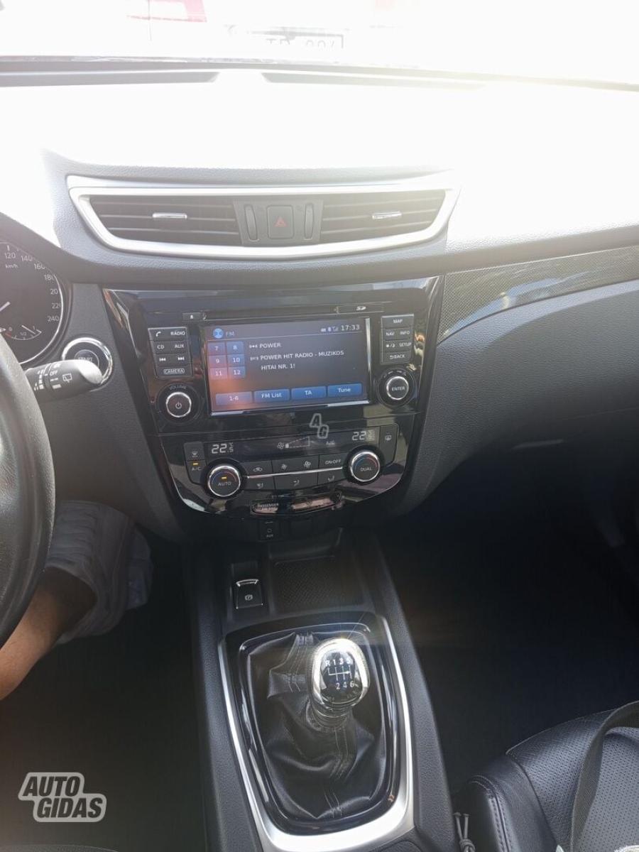 Brown Nissan X-Trail 2017 in Kaunas, with an engine capacity of 1.60 L and mileage of 135 thousand km for 13200 €, photo 25 on AUTOMOTO.COM.LV