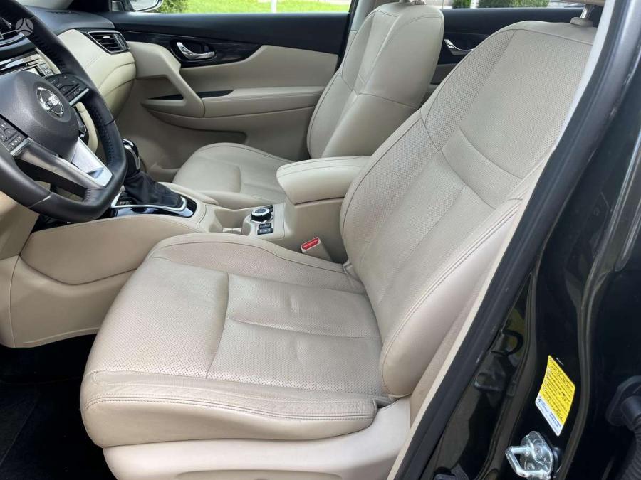 Brown Nissan X-Trail 2018 in Vilnius, with an engine capacity of 2.00 L and mileage of 189 thousand km for 15750 €, photo 14 on AUTOMOTO.COM.LV