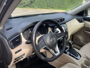 Brown Nissan X-Trail 2018 in Vilnius, with an engine capacity of 2.00 L and mileage of 189 thousand km for 15750 €, photo 16 on AUTOMOTO.COM.LV