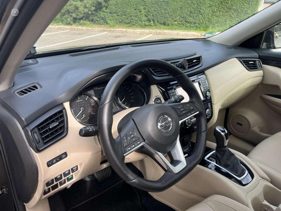 Brown Nissan X-Trail 2018 in Vilnius, with an engine capacity of 2.00 L and mileage of 189 thousand km for 15750 €, photo 16 on AUTOMOTO.COM.LV