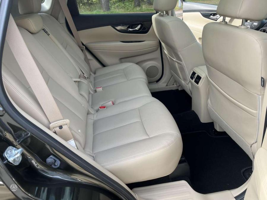 Brown Nissan X-Trail 2018 in Vilnius, with an engine capacity of 2.00 L and mileage of 189 thousand km for 15750 €, photo 17 on AUTOMOTO.COM.LV
