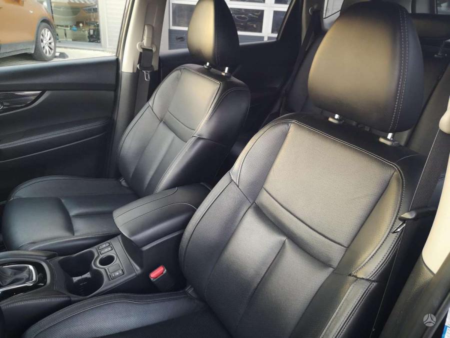 Brown Nissan X-Trail 2018 in Klaipeda, with an engine capacity of 2.00 L and mileage of 110 thousand km for 14999 €, photo 17 on AUTOMOTO.COM.LV