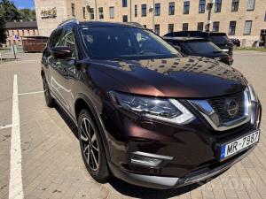 Brown Nissan X-Trail 2020 in Riga, with an engine capacity of 1.70 L and mileage of 95 thousand km for 18300 €, photo  on AUTOMOTO.COM.LV