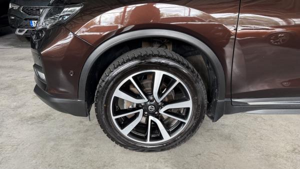 Brown Nissan X-Trail 2020 in Riga, with an engine capacity of 1.30 L and mileage of 107 thousand km for 1590000 €, photo 6 on AUTOMOTO.COM.LV