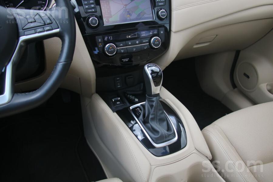 Brown Nissan X-Trail 2021 in Tukums, with an engine capacity of 1.30 L and mileage of 79 thousand km for 16996 €, photo 21 on AUTOMOTO.COM.LV
