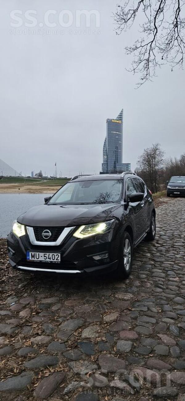 Nissan X-Trail 2021 Rīga vietnē Brūns Nissan X-Trail 2021 Rīga, ar dzinēja tilpumu 1.30 L un nobraukumu 69 tūkst. km par 17500 €, foto 1 vietnē AUTOMOTO.COM.LV