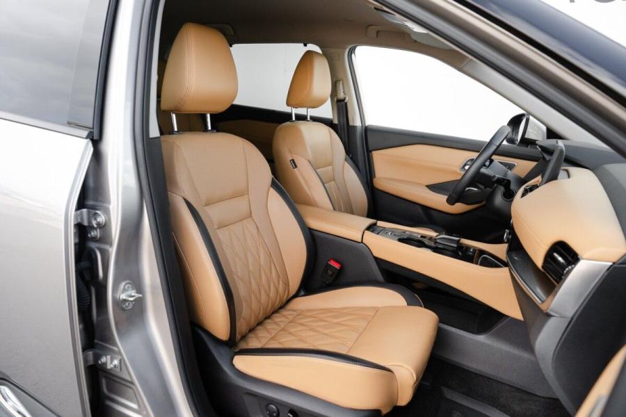 Brown Nissan X-Trail 2023 in Riga, with an engine capacity of 1.50 L and mileage of 20 thousand km for 33500 €, photo 8 on AUTOMOTO.COM.LV