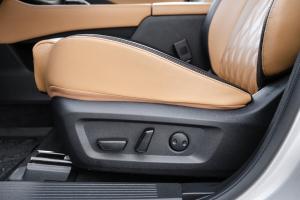 Brown Nissan X-Trail 2023 in Riga, with an engine capacity of 1.50 L and mileage of 20 thousand km for 33500 €, photo 16 on AUTOMOTO.COM.LV