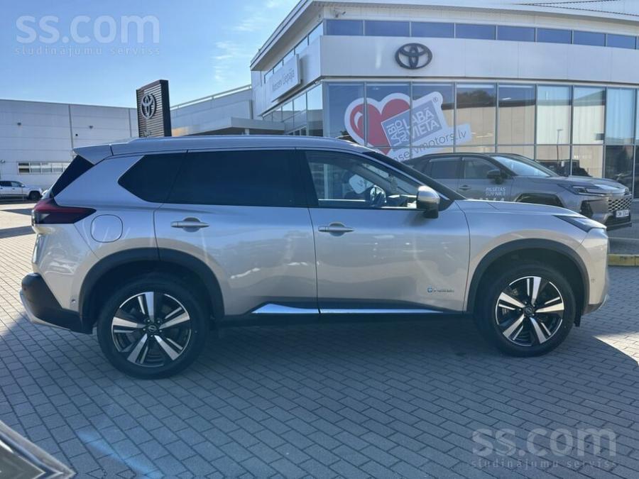 Brown Nissan X-Trail 2024 in Liepaja, with an engine capacity of 1.50 L and mileage of 81 thousand km for 31900 €, photo 6 on AUTOMOTO.COM.LV