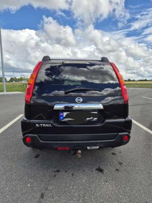 Brūns Nissan X-Trail 2008 Marijampole, ar dzinēja tilpumu 2.00 L un nobraukumu 281 tūkst. km par 2650 €, foto 6 vietnē AUTOMOTO.COM.LV