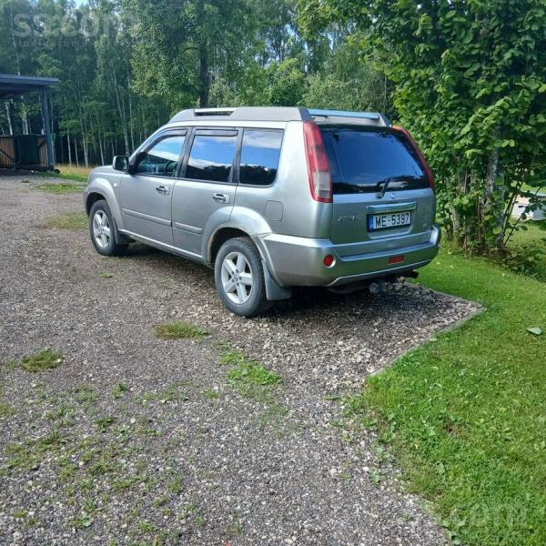 Brown Nissan X-Trail 2004 in Valka, with an engine capacity of 2.20 L and mileage of 276 thousand km for 900 €, photo 2 on AUTOMOTO.COM.LV
