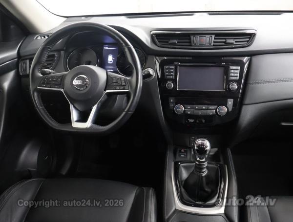 Brown Nissan X-Trail 2019 in Tallinn, with an engine capacity of 1.70 L and mileage of 170 thousand km for 15900 €, photo 7 on AUTOMOTO.COM.LV