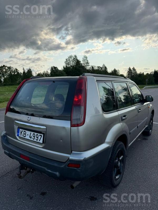 Nissan X-Trail 2001 in Rezekne, with an engine capacity of 2.20 L and mileage of 490 thousand km for 3600 €, photo 3 on AUTOMOTO.COM.LV