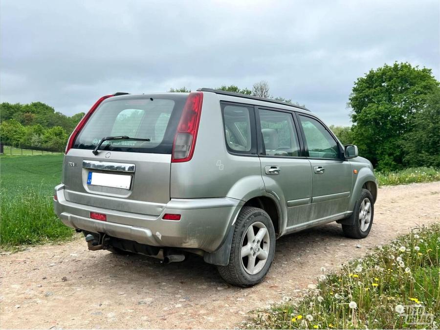 Nissan X-Trail 2001 Marijampole, ar dzinēja tilpumu 2.20 L un nobraukumu 322 tūkst. km par 1600 €, foto 4 vietnē AUTOMOTO.COM.LV