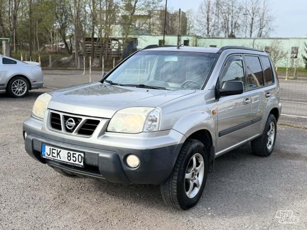Ниссан ИксТрейл 2002 в Шилуте, объемом двигателя 2.20 л и пробегом 300 тыс. км за 1100 €, фото 5 на AUTOMOTO.COM.LV