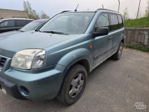 Nissan X-Trail 2002 in Kretinga, with an engine capacity of 2.00 L and mileage of 279 thousand km for 780 €, photo 3 on AUTOMOTO.COM.LV
