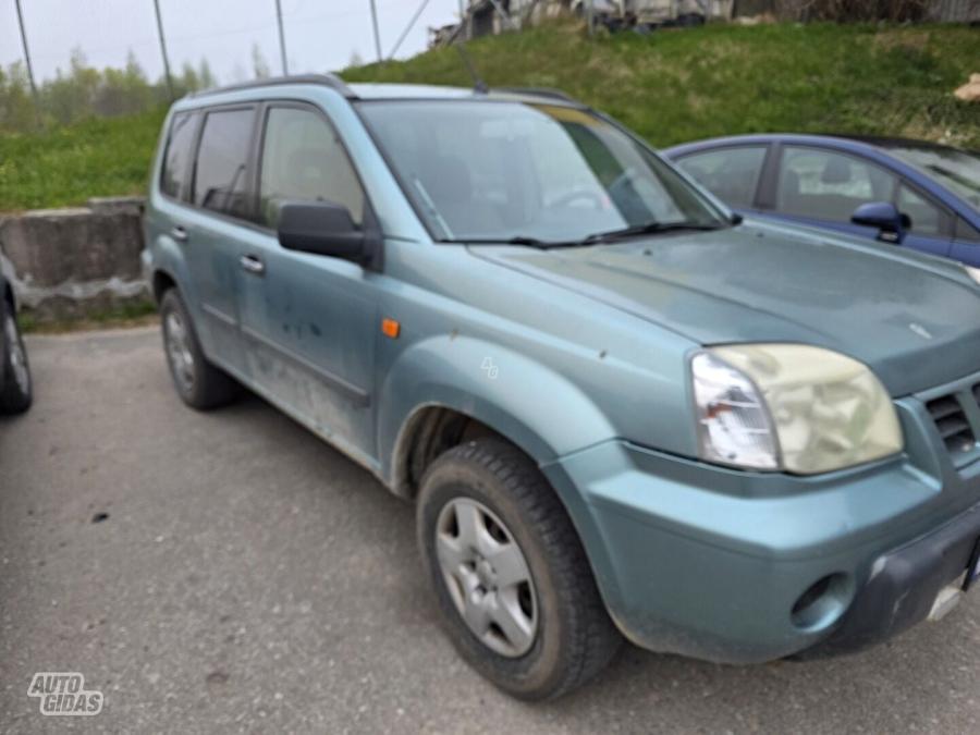 Nissan X-Trail 2002 in Kretinga, with an engine capacity of 2.00 L and mileage of 279 thousand km for 780 €, photo 7 on AUTOMOTO.COM.LV