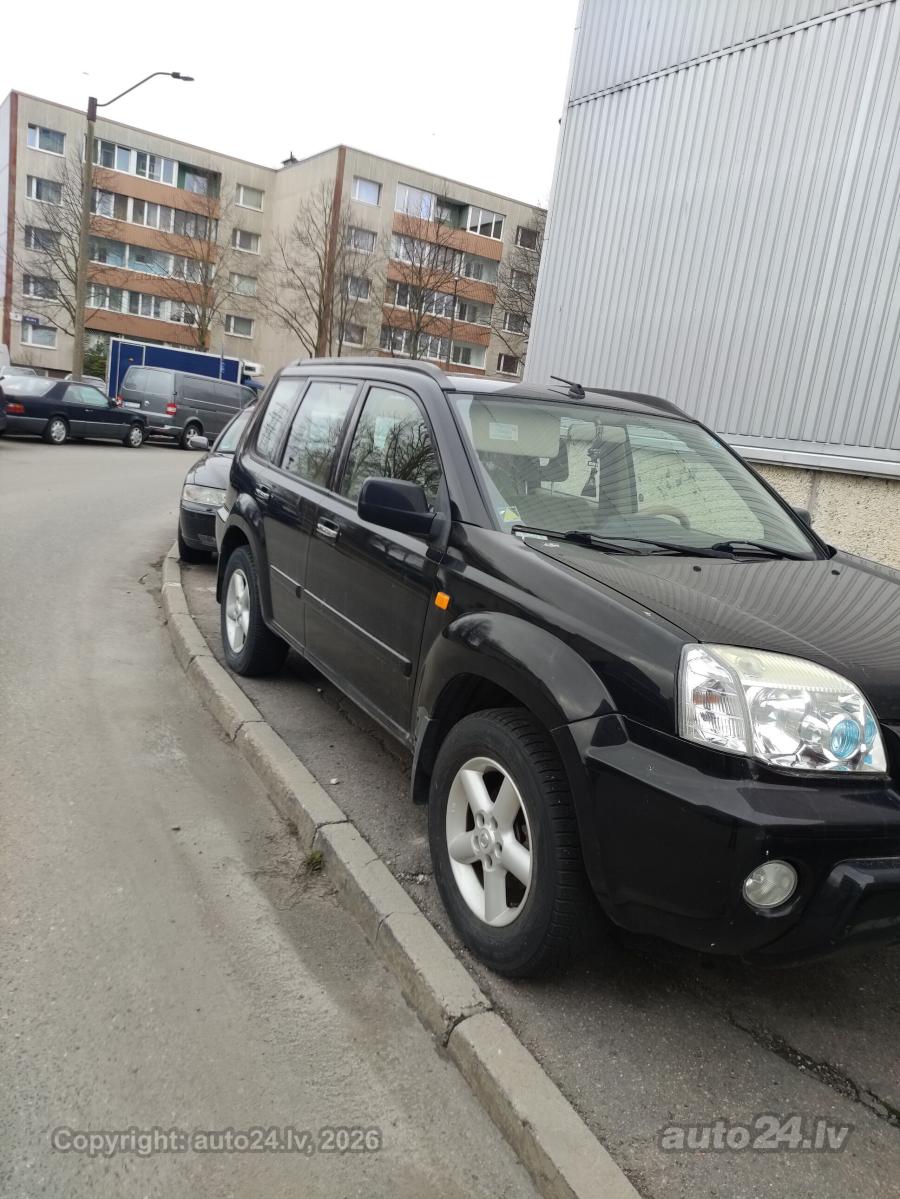 Nissan X-Trail 2002 Tallina, ar dzinēja tilpumu 2.00 L un nobraukumu 250 tūkst. km par 2000 €, foto 4 vietnē AUTOMOTO.COM.LV