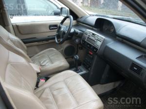 Nissan X-Trail 2003 in Cesis, with an engine capacity of 2.00 L and mileage of 230 thousand km for 750 €, photo 7 on AUTOMOTO.COM.LV