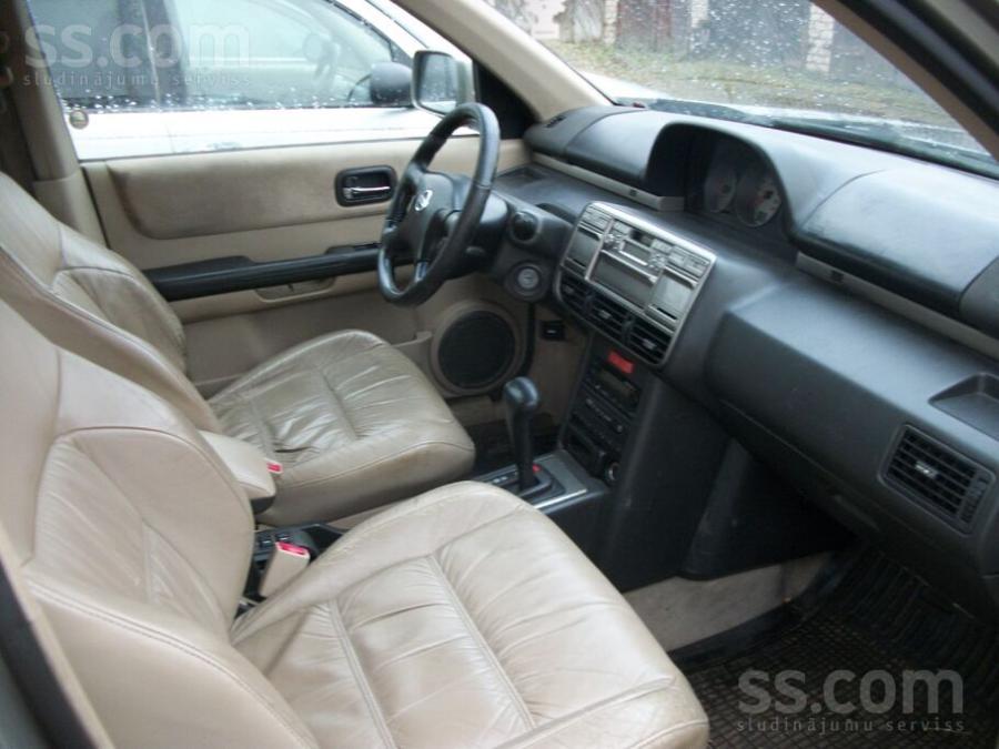 Nissan X-Trail 2003 in Cesis, with an engine capacity of 2.00 L and mileage of 230 thousand km for 750 €, photo 7 on AUTOMOTO.COM.LV