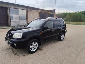 Nissan X-Trail 2003 in Ukmerge, with an engine capacity of 2.20 L and mileage of 300 thousand km for 1600 €, photo  on AUTOMOTO.COM.LV