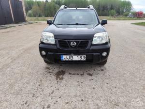 Nissan X-Trail 2003 in Ukmerge, with an engine capacity of 2.20 L and mileage of 300 thousand km for 1600 €, photo 6 on AUTOMOTO.COM.LV