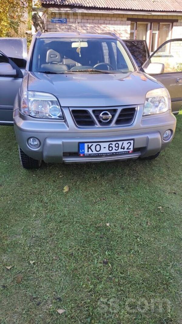 Nissan X-Trail 2003 Rīga, ar dzinēja tilpumu 2.20 L un nobraukumu 290 tūkst. km par 2000 €, foto 1 vietnē AUTOMOTO.COM.LV
