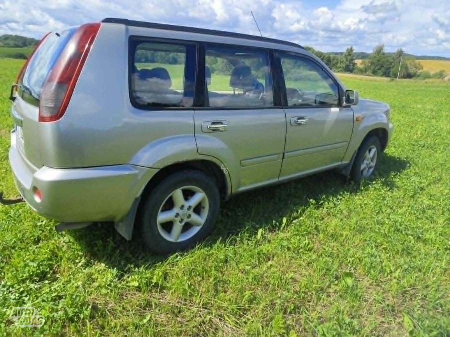 Nissan X-Trail 2003 in Telschi, with an engine capacity of 2.20 L and mileage of 280 thousand km for 1750 €, photo 5 on AUTOMOTO.COM.LV