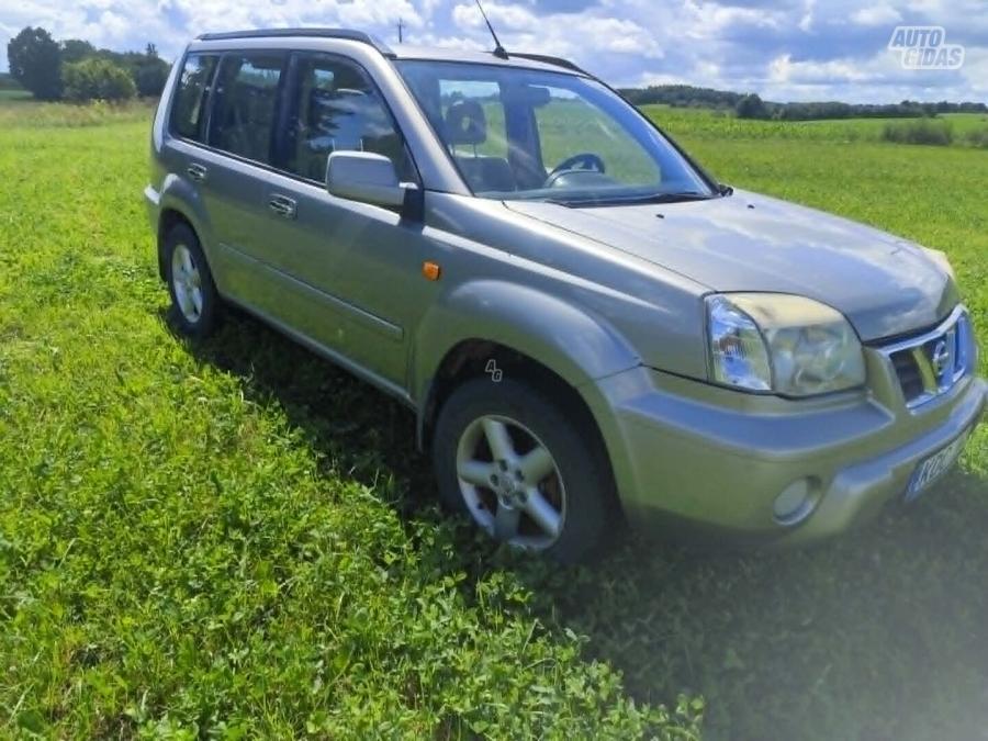 Nissan X-Trail 2003 in Telschi, with an engine capacity of 2.20 L and mileage of 280 thousand km for 1750 €, photo 6 on AUTOMOTO.COM.LV